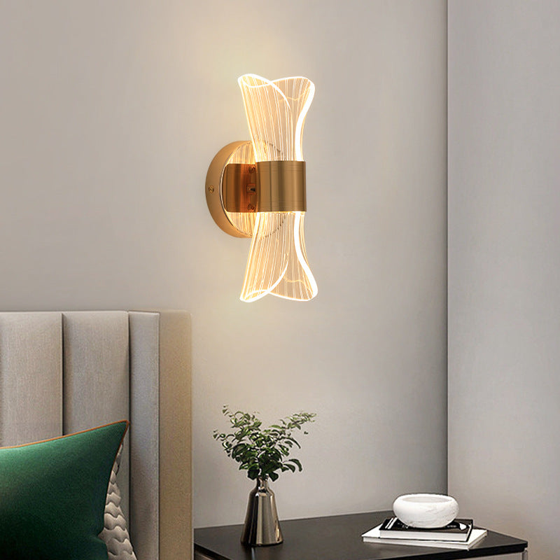 Transparent Curvy Led Wall Light – Glimmora by Grover Lights