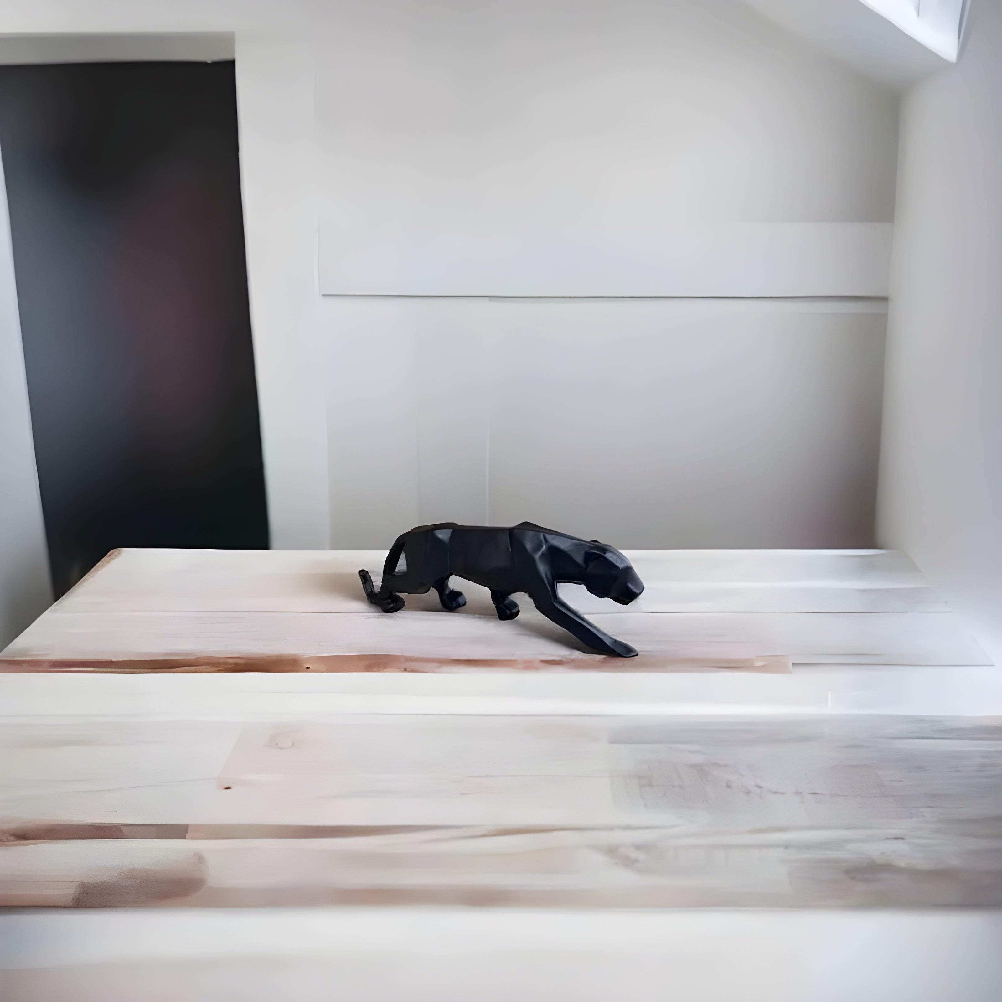 Shadow Stalker Panther Sculpture – Glimmora by Grover Lights